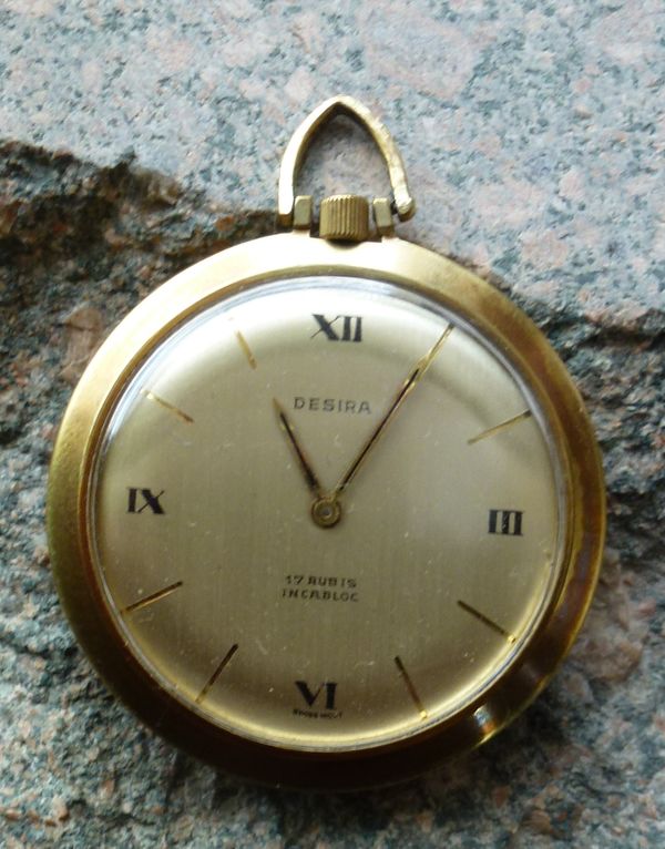 Desira - Watch-Wiki - Das Uhrenlexikon